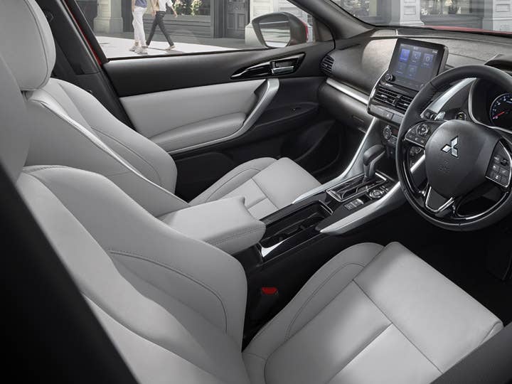 mitsubishi eclipse interior